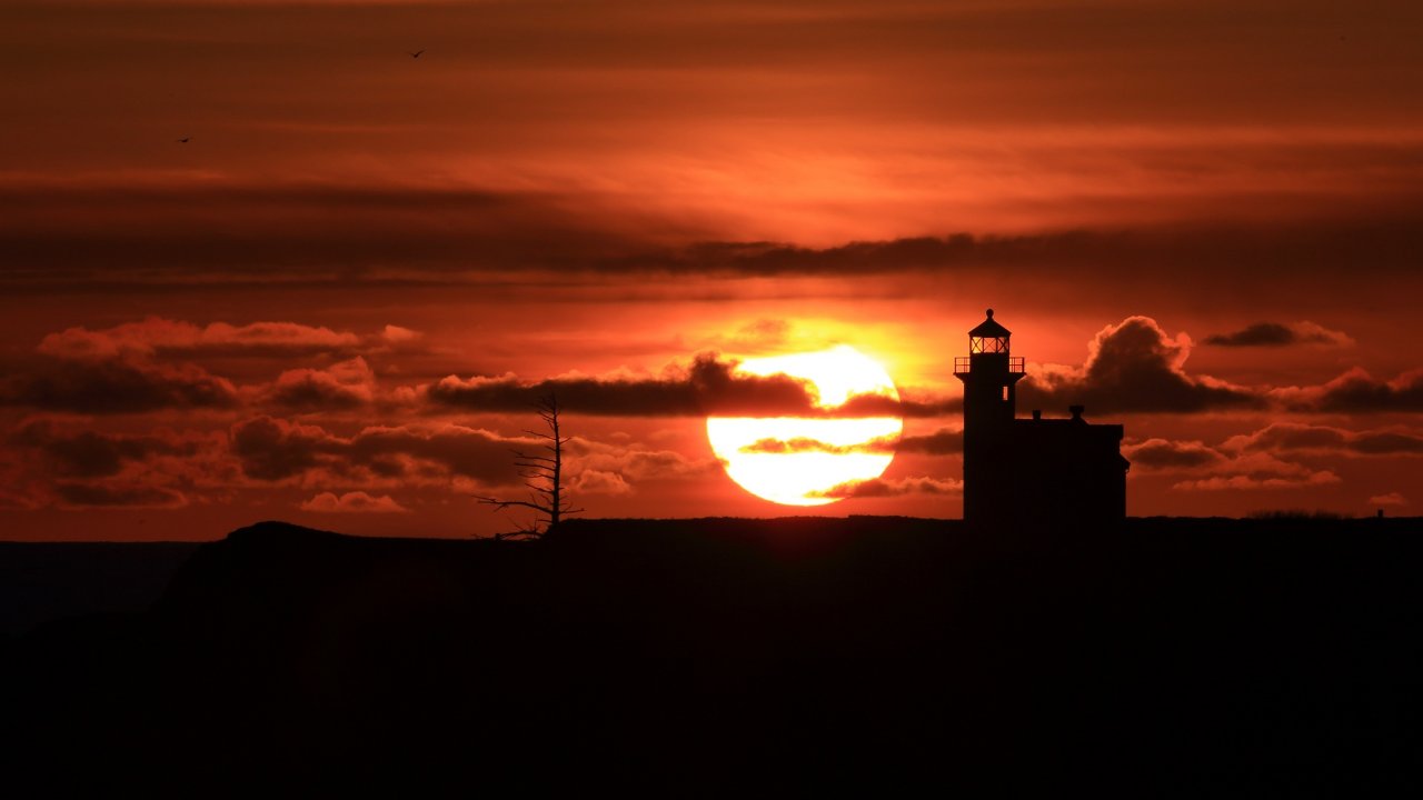 Atardecer en una casa Fondo de pantalla ID:533