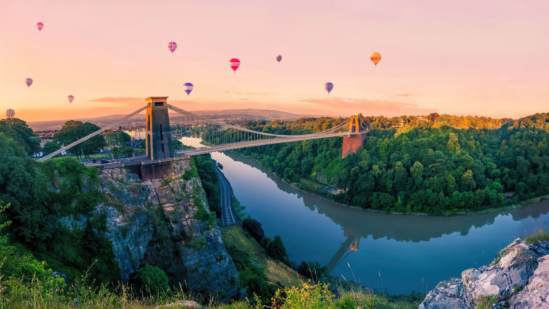 Bristol at sunset with hot air balloons Wallpaper 4k HD ID:9872
