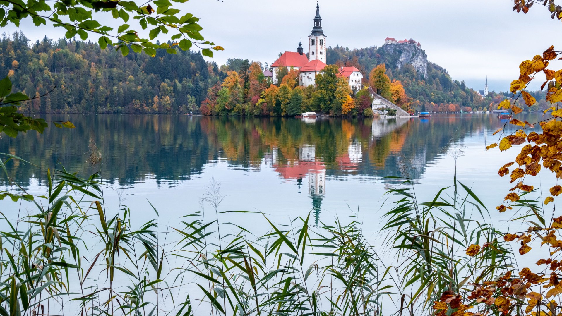 Chapel across a lake Wallpaper 4k HD ID:10654
